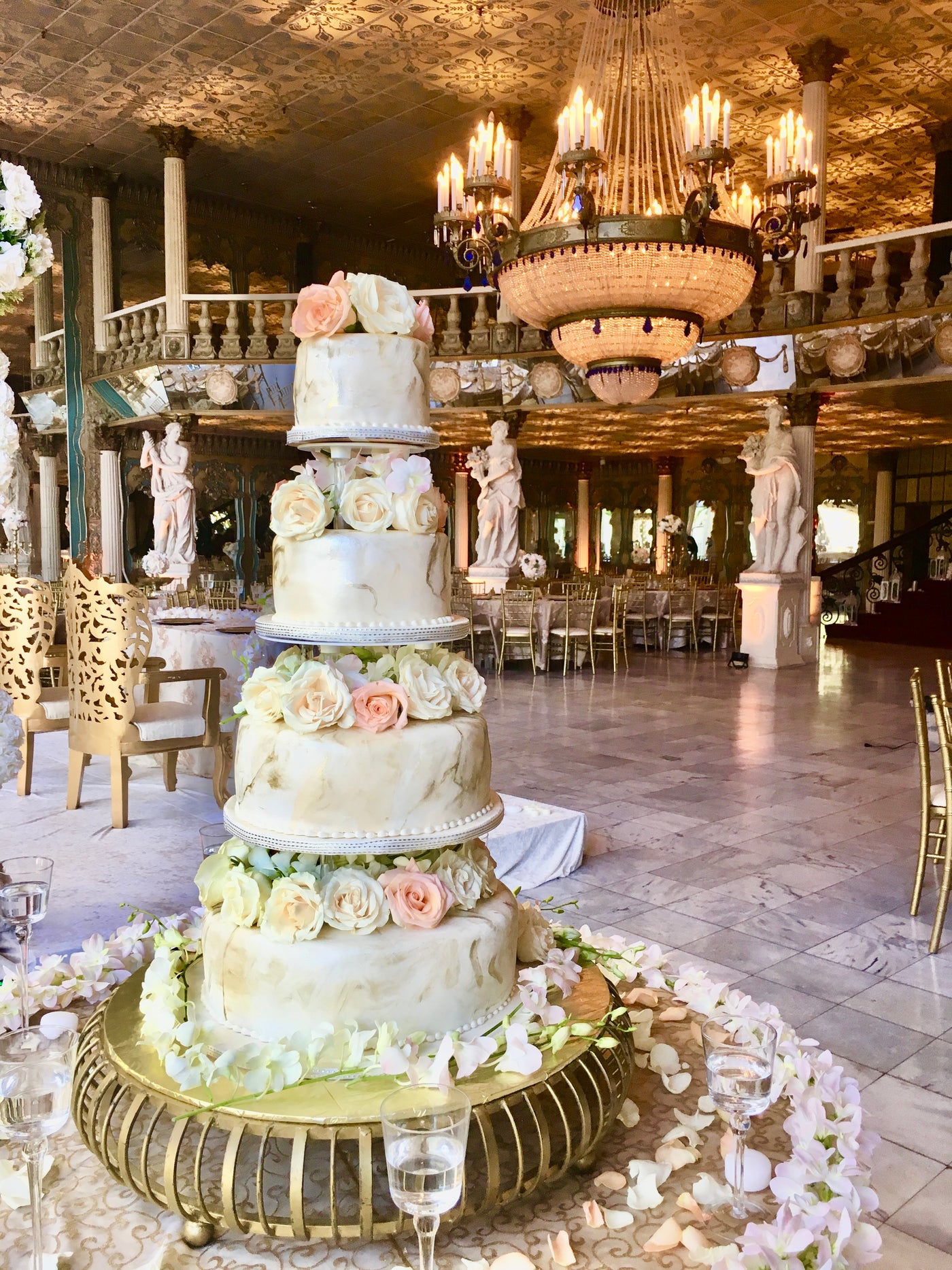 Cakes Plus Tampa | The fine art of cake decorating